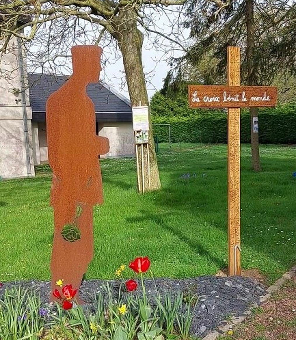 May Blossoms Like and With Joseph Engling - Schönstätter Marienschwestern